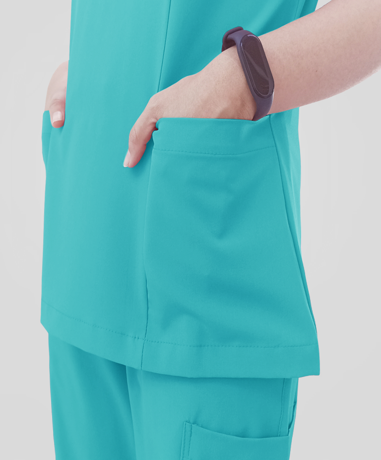 Uniforme Quirurgico Dama Con Gorro LALEO Turquesa en LALEO