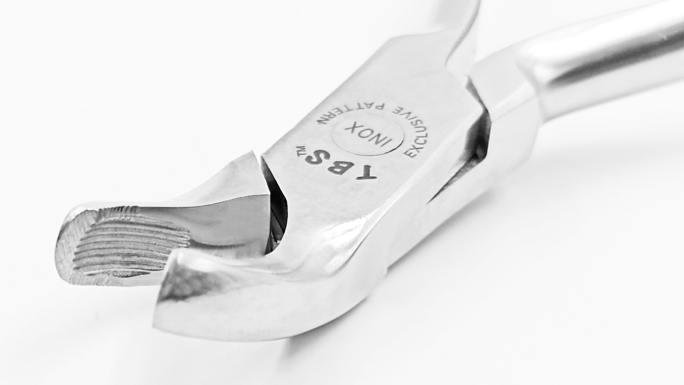 Forceps 24 de extracción para molares inferiores. en LALEO