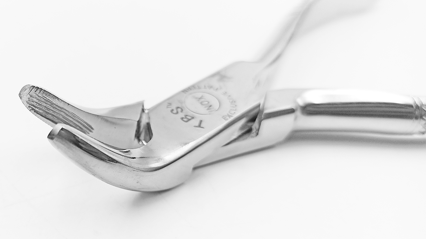 Forceps 103 de extracción para premolares y raices inferiores. en LALEO