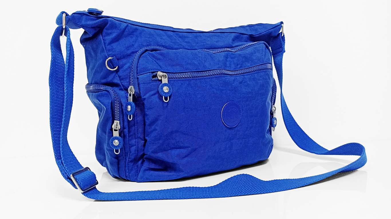 Bolsa Canseco Azul Marino en LALEO